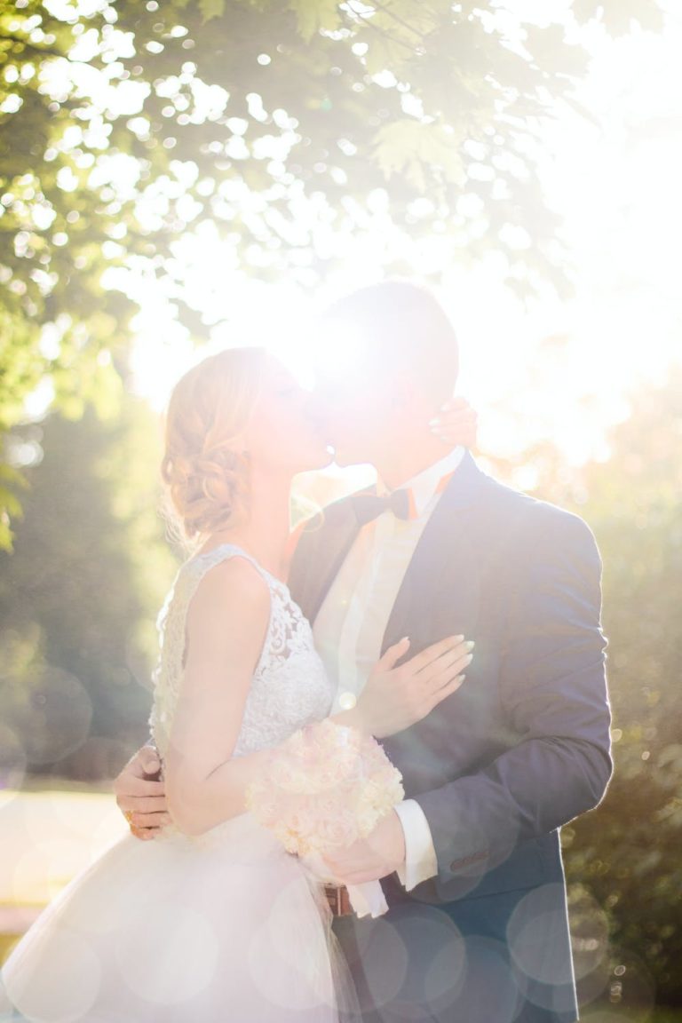 Sell a vintage wedding dress - Vindress